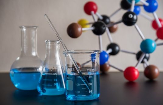 Essai au bleu de méthylène : tester l’argilosité du sol